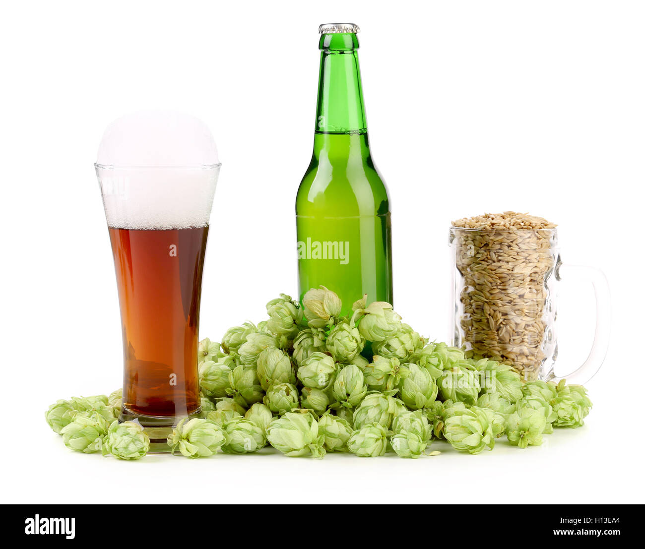 Composition of hop and barley Stock Photo - Alamy