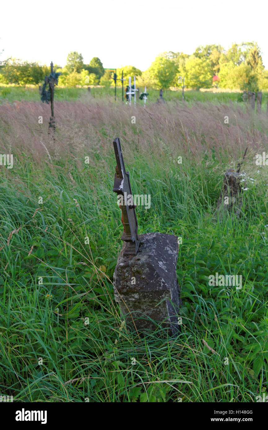 Old forgotten cemetery abandoned graves hi-res stock photography and ...