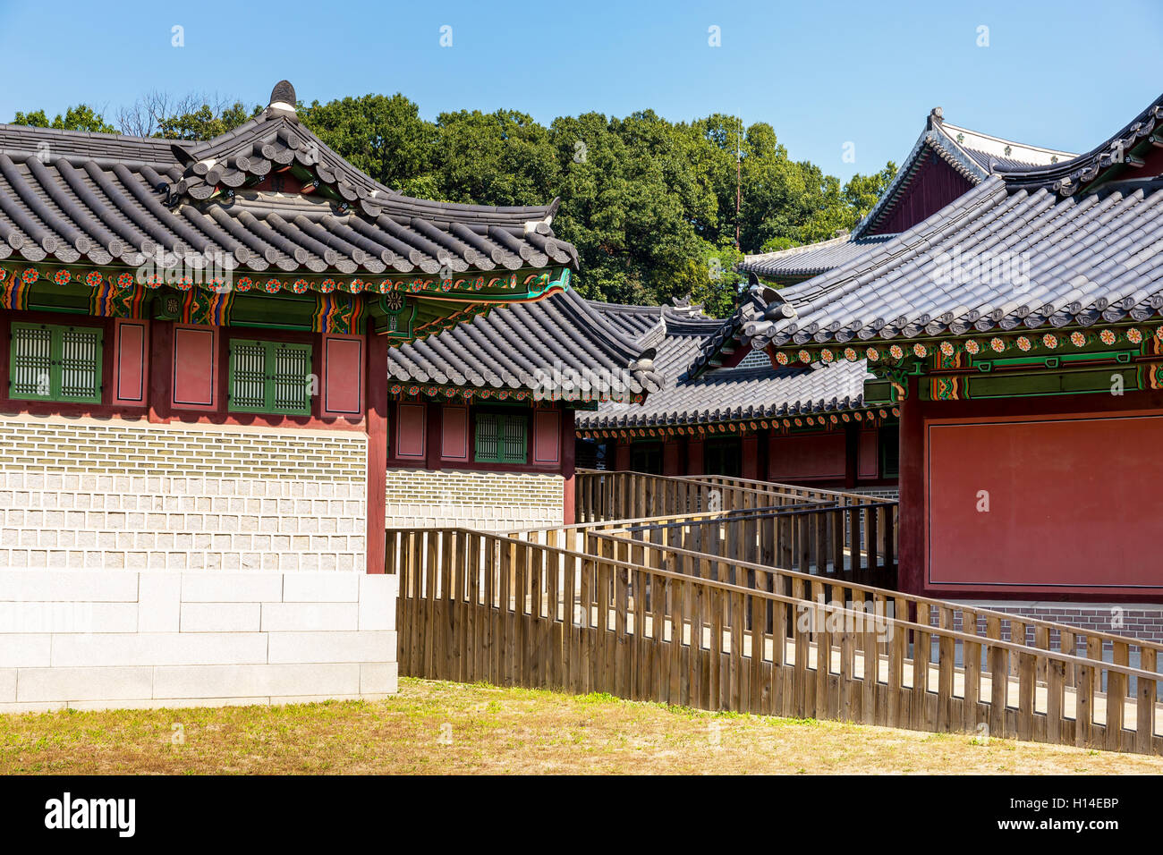 Korean traditional architecture Stock Photo - Alamy
