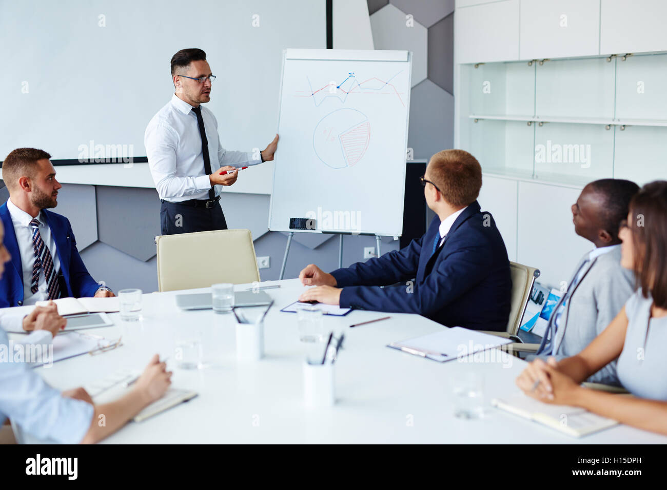 Market development hi-res stock photography and images - Alamy