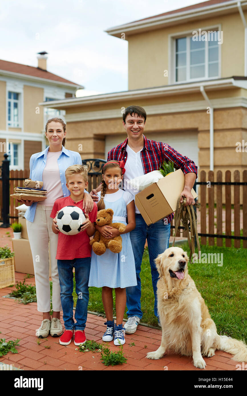 Relocation dog girl hi-res stock photography and images - Alamy