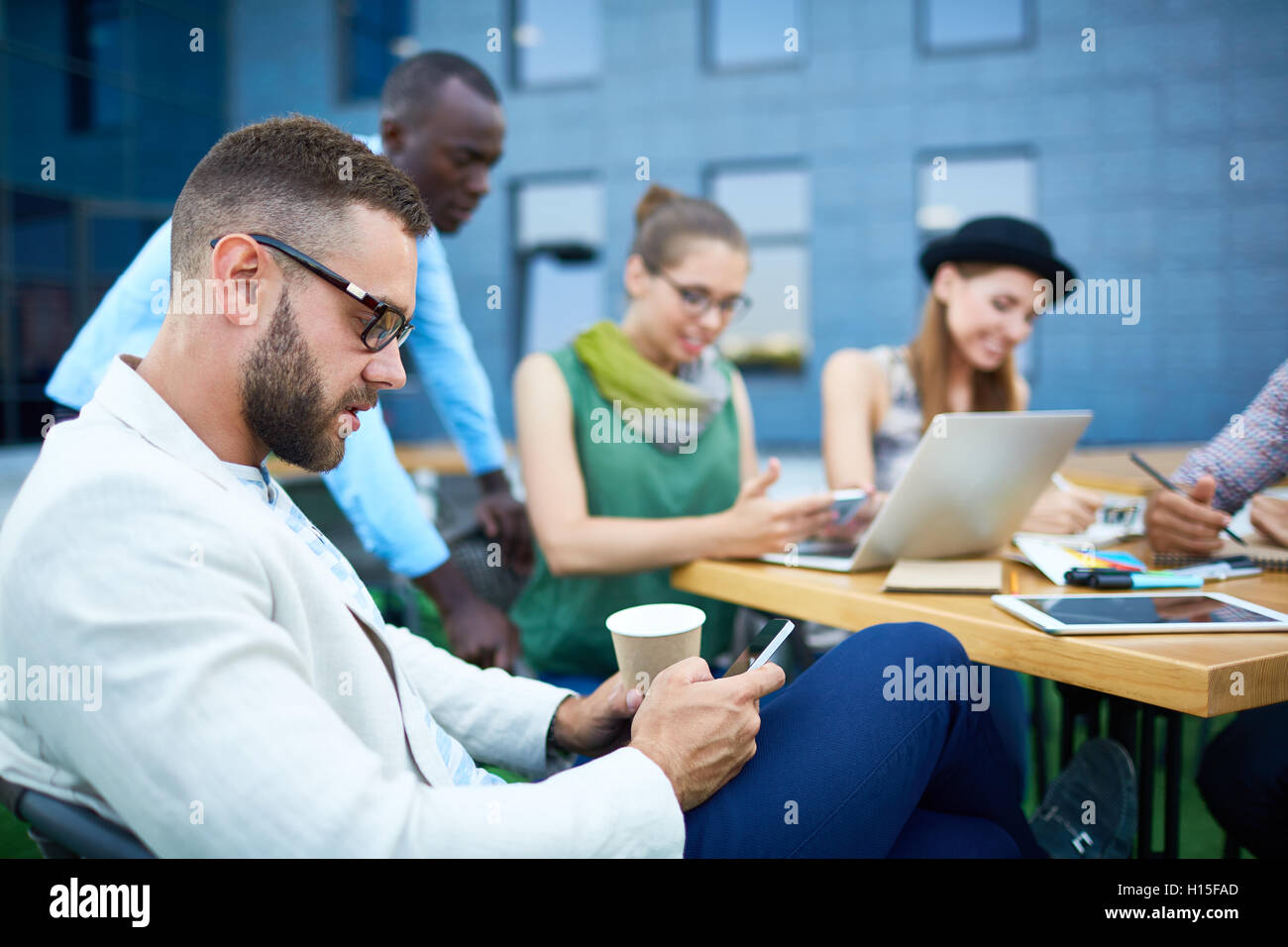 Addiction smartphone hi-res stock photography and images - Alamy