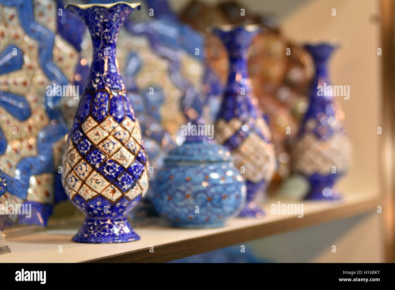Handicraft made in esfahan isfahan hi-res stock photography and images ...