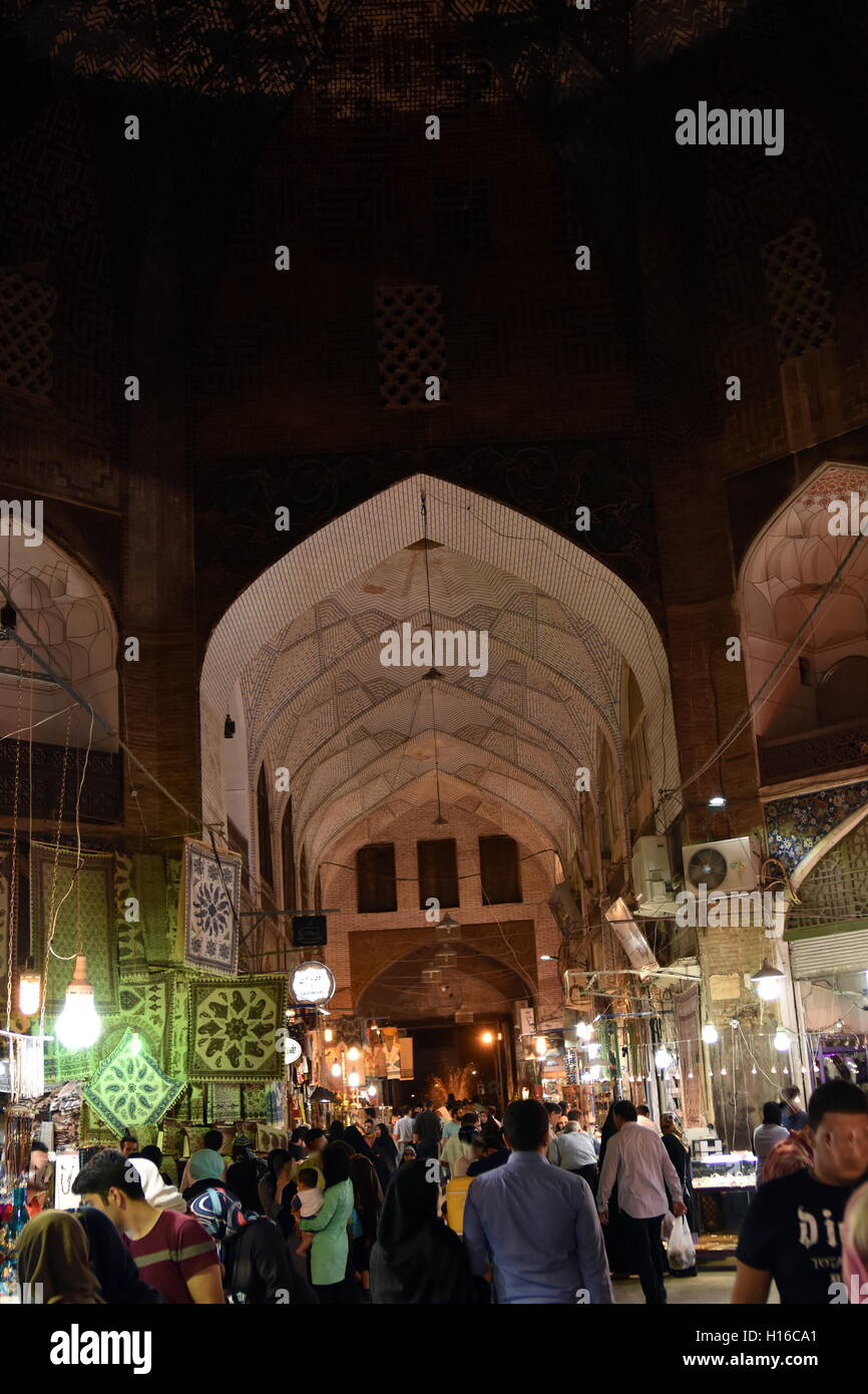 Inside spice market at Isfahan Grand Bazaar, Naqsh-e Jahan Square ...