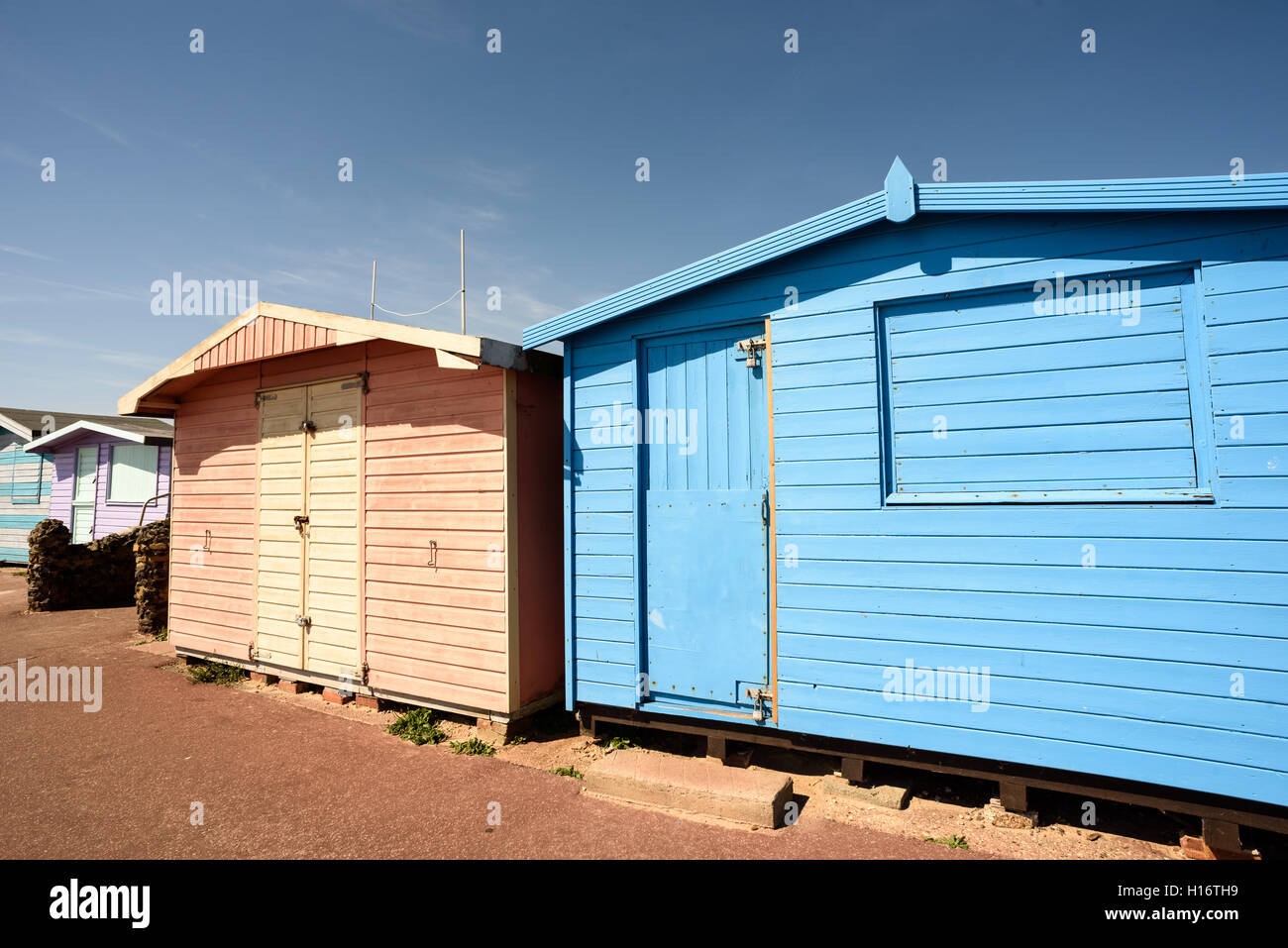 Blue beach huts hi-res stock photography and images - Alamy