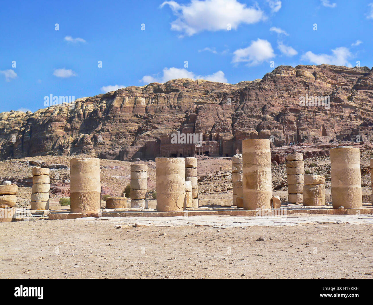 Roman temple at Petra, Jordan Stock Photo - Alamy