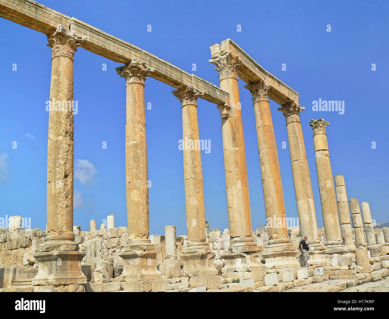 Roman temples hi-res stock photography and images - Alamy