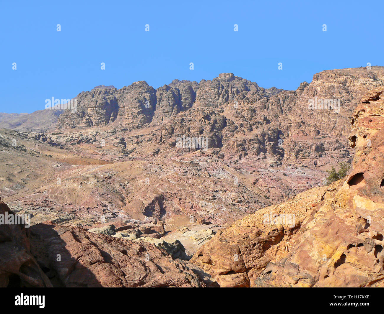 Petra jordan landscape hi-res stock photography and images - Alamy