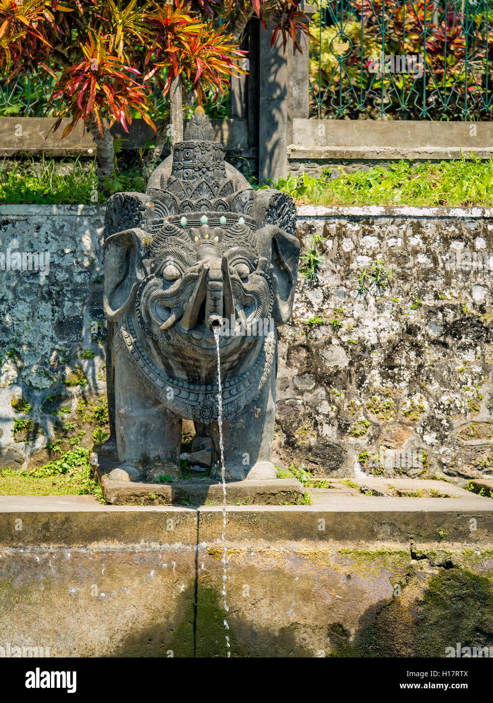 Statue at the Water Palace, Bali, Indonesia Stock Photo - Alamy