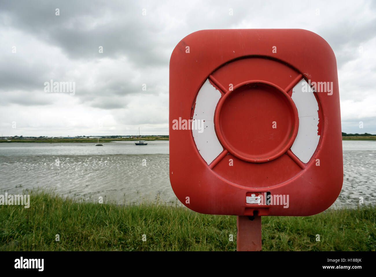 Red white lifebuoy emergency hi-res stock photography and images - Alamy