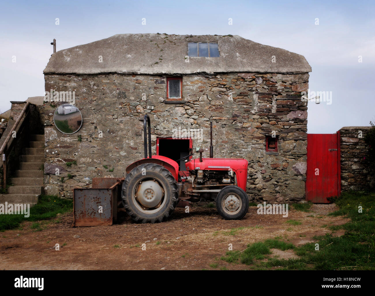Tractor door hi-res stock photography and images - Alamy