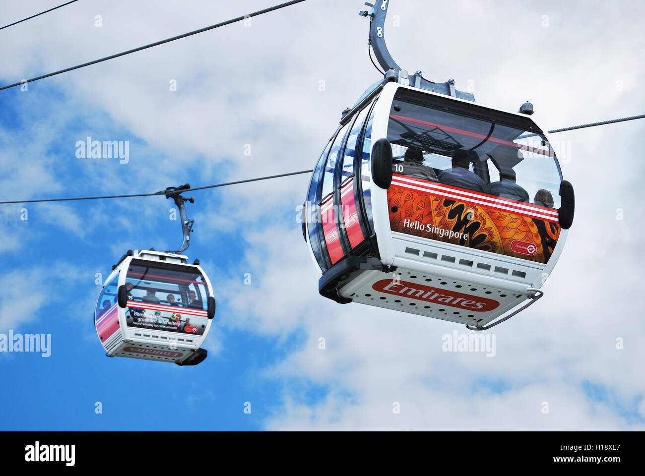 LONDON - JUL 15TH 2012: Thames cable car by Emirates Air Line in London ...