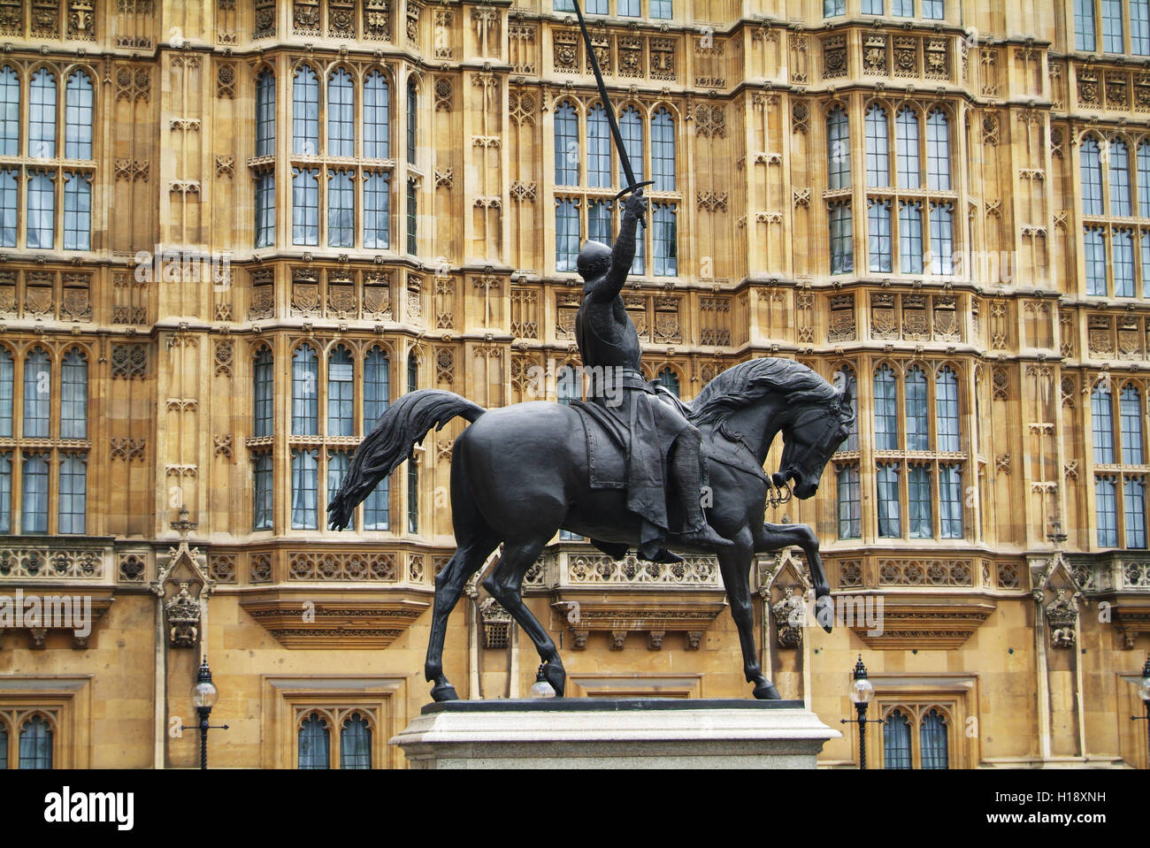 statue of King Richard photographed in London Stock Photo - Alamy