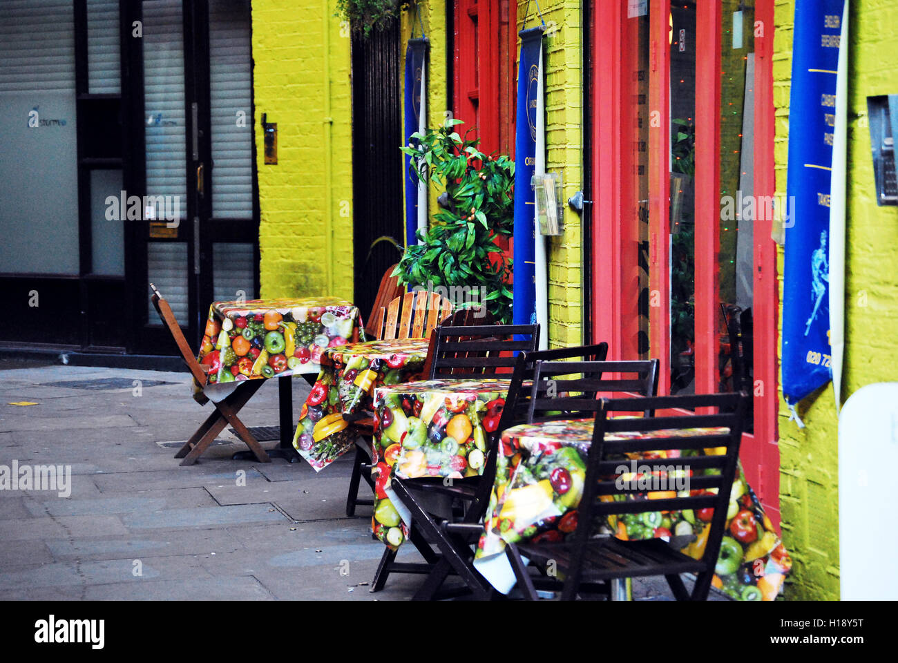 a simple street cafe in Covent garden, London Stock Photo - Alamy