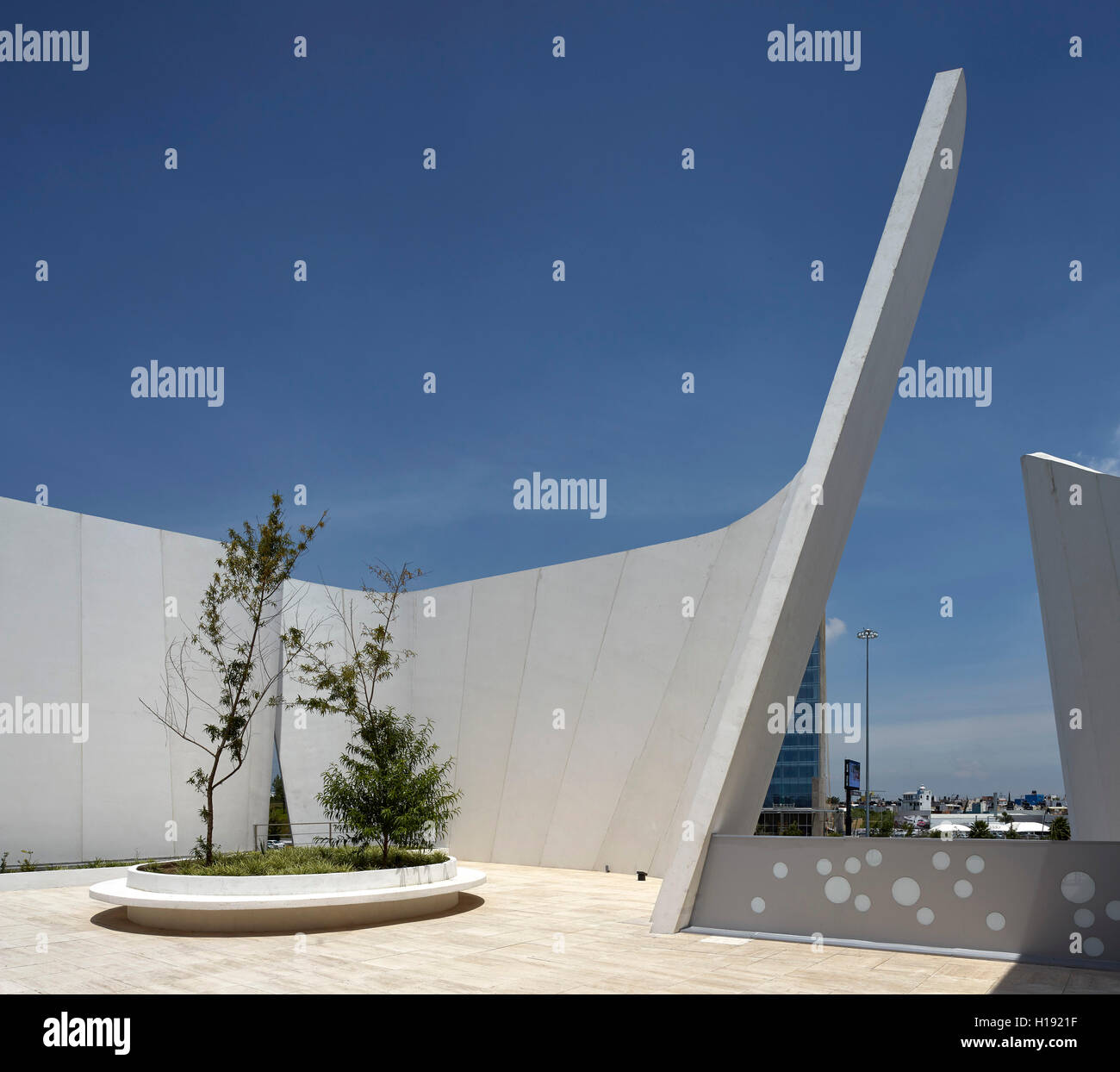 Roof garden on upper level. Museo Internacional del Barroco MIB, Puebla ...