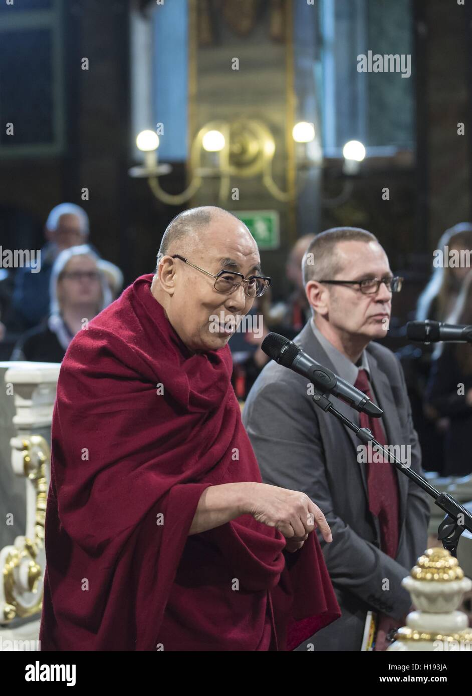 The 14th Dalai Lama attends Interreligious Meeting on September 21 ...