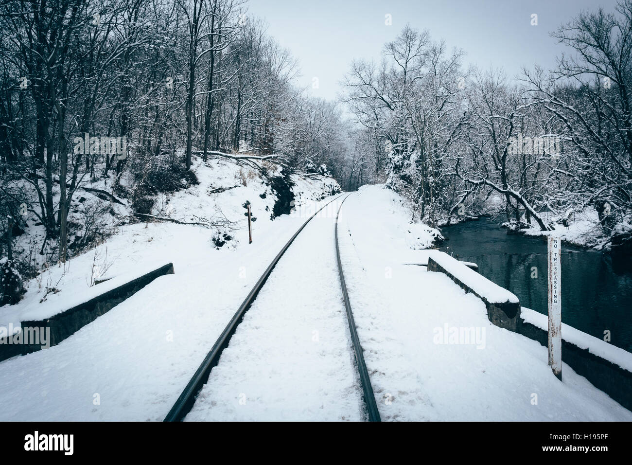 Cold winter with covered railroad track hi-res stock photography and ...