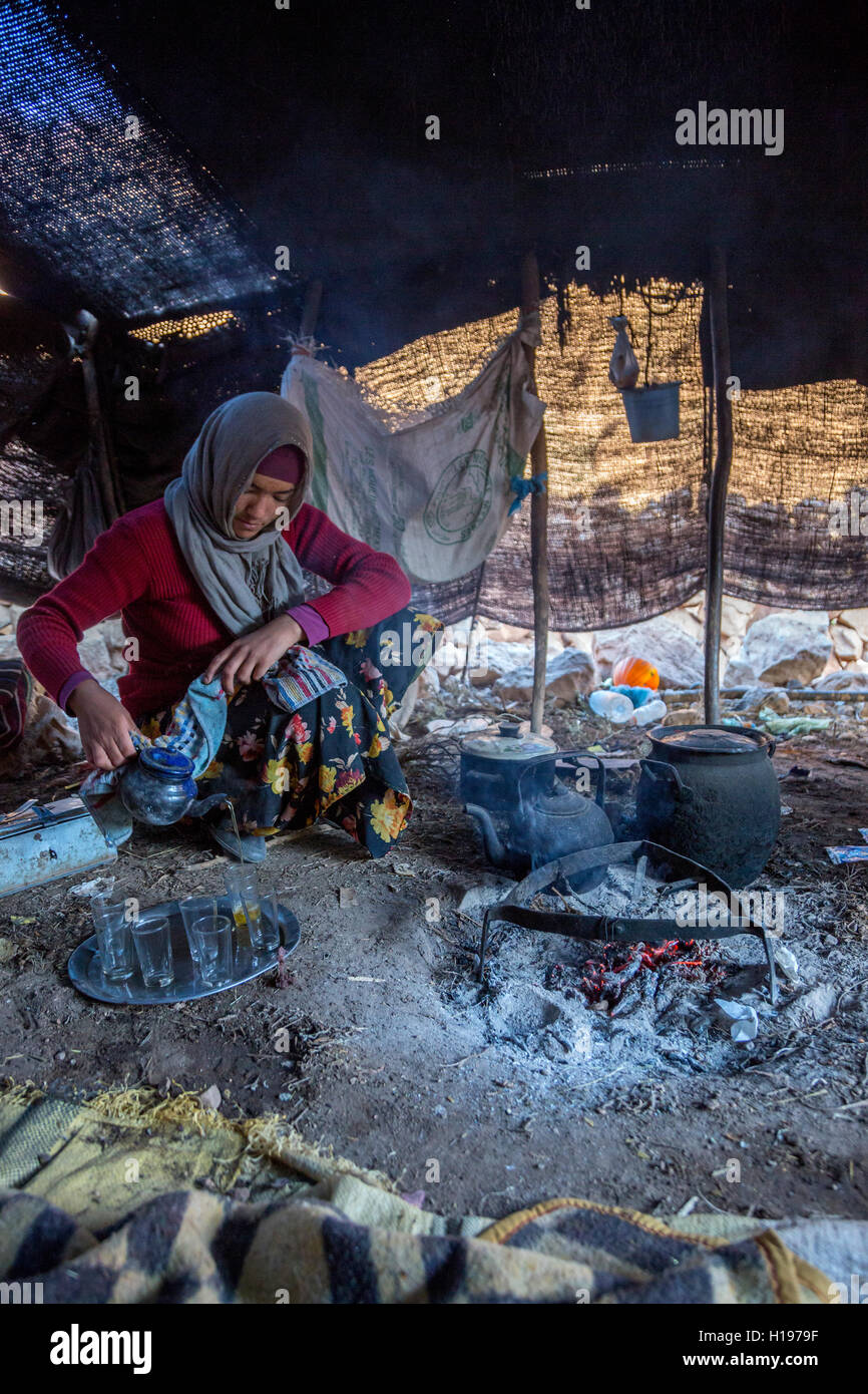 Moroccan tea tent hi-res stock photography and images - Alamy