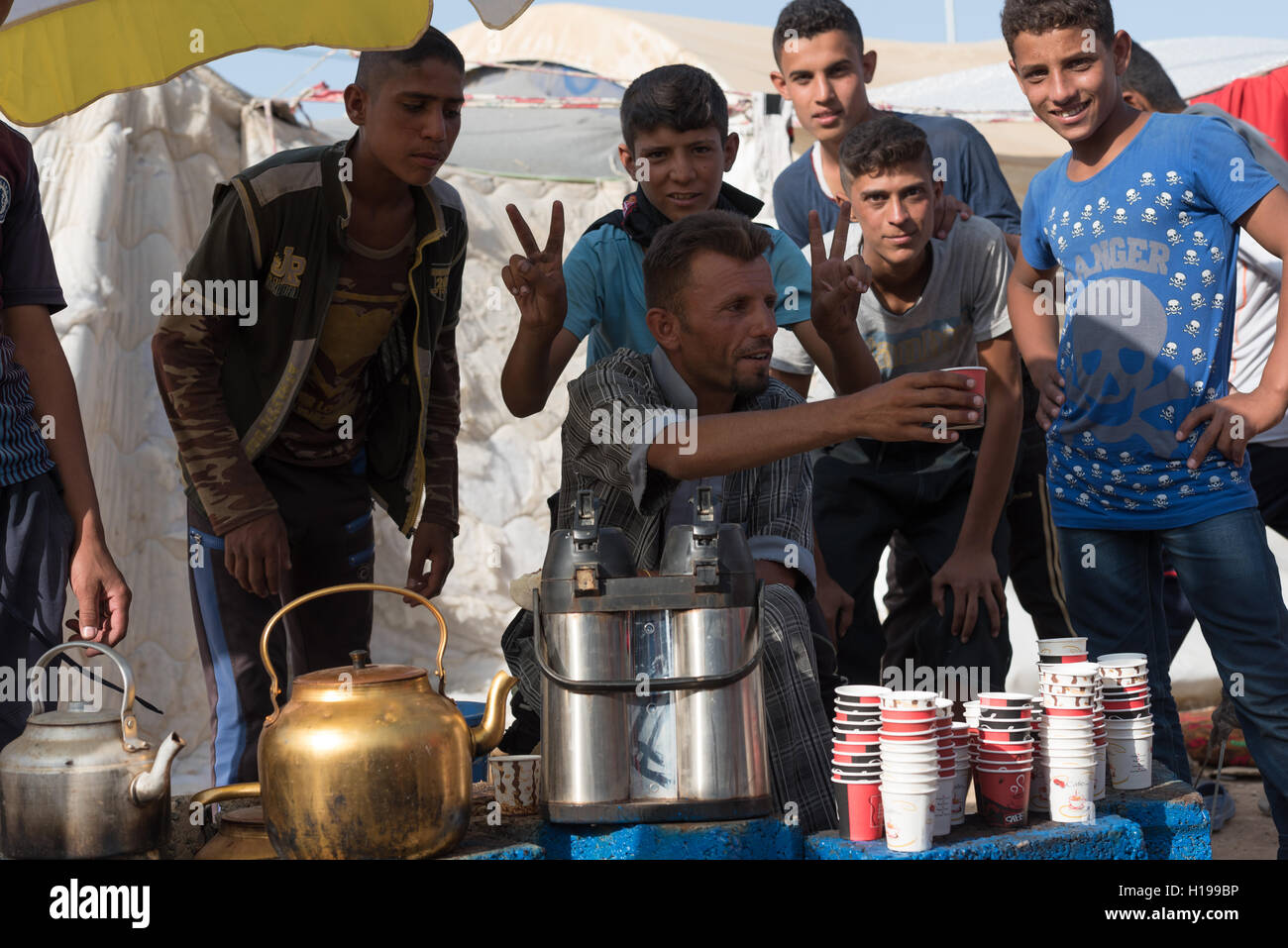 Kurdish tea syria hi-res stock photography and images - Alamy