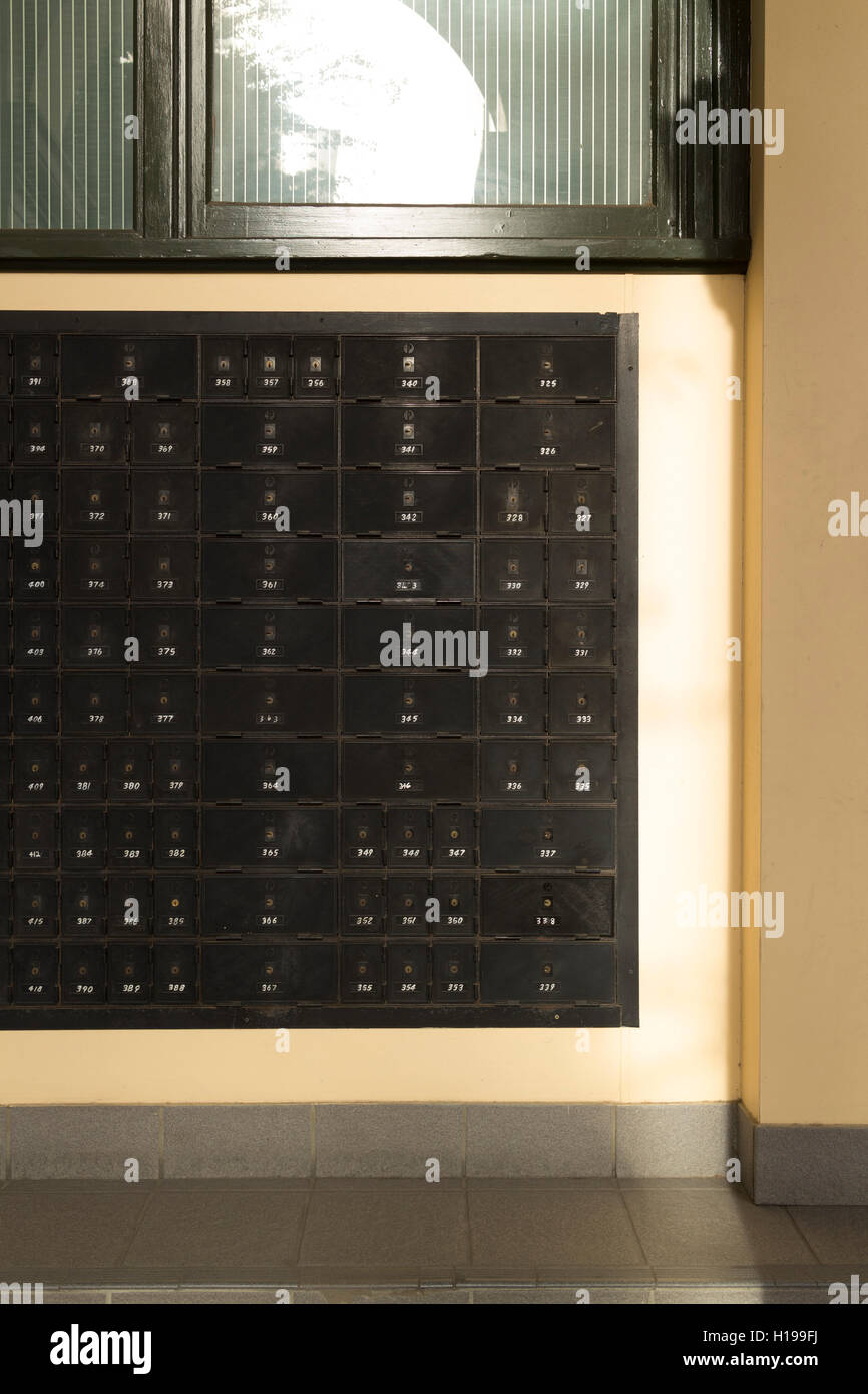 Private mail boxes hi-res stock photography and images - Alamy