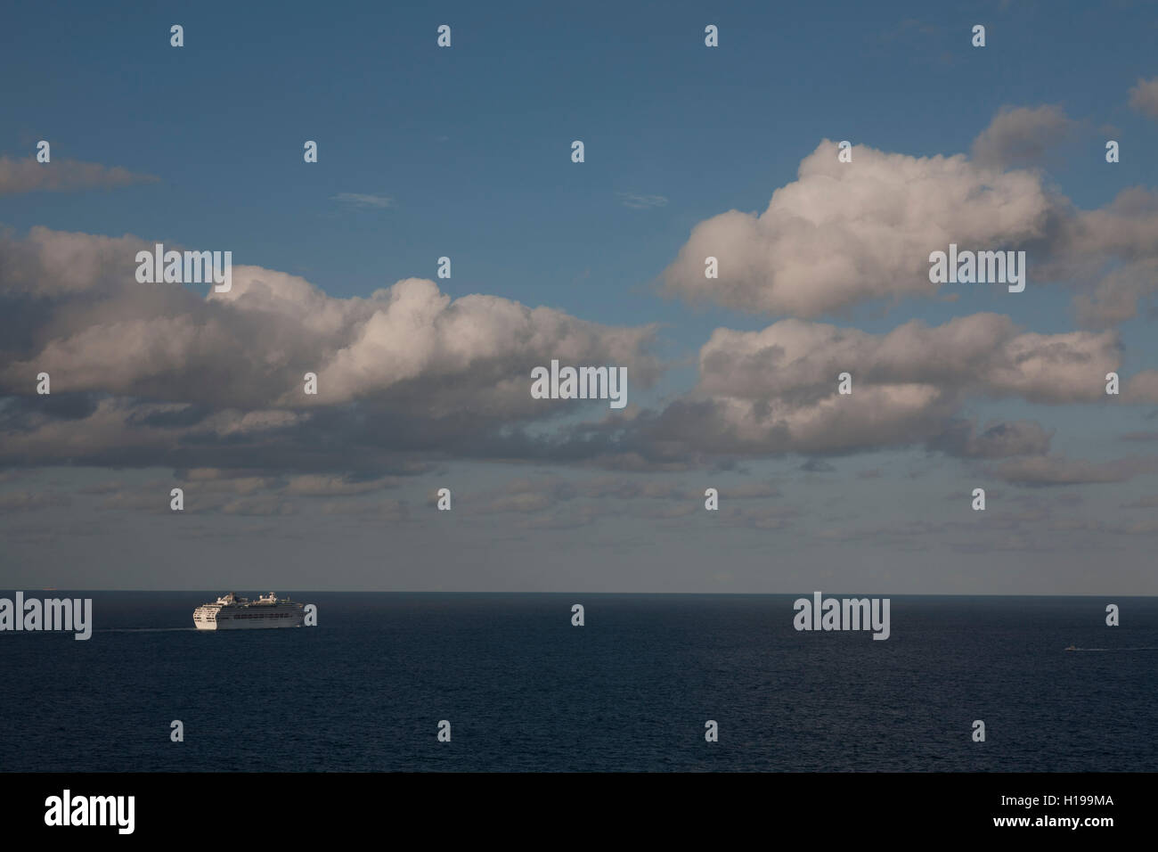 Cruise ship sun princess hi-res stock photography and images - Alamy