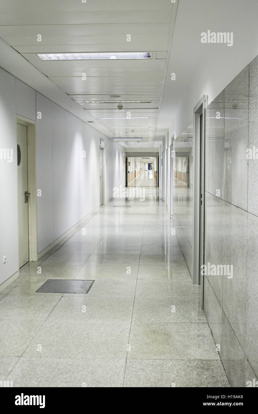 Hospital interior hi-res stock photography and images - Alamy