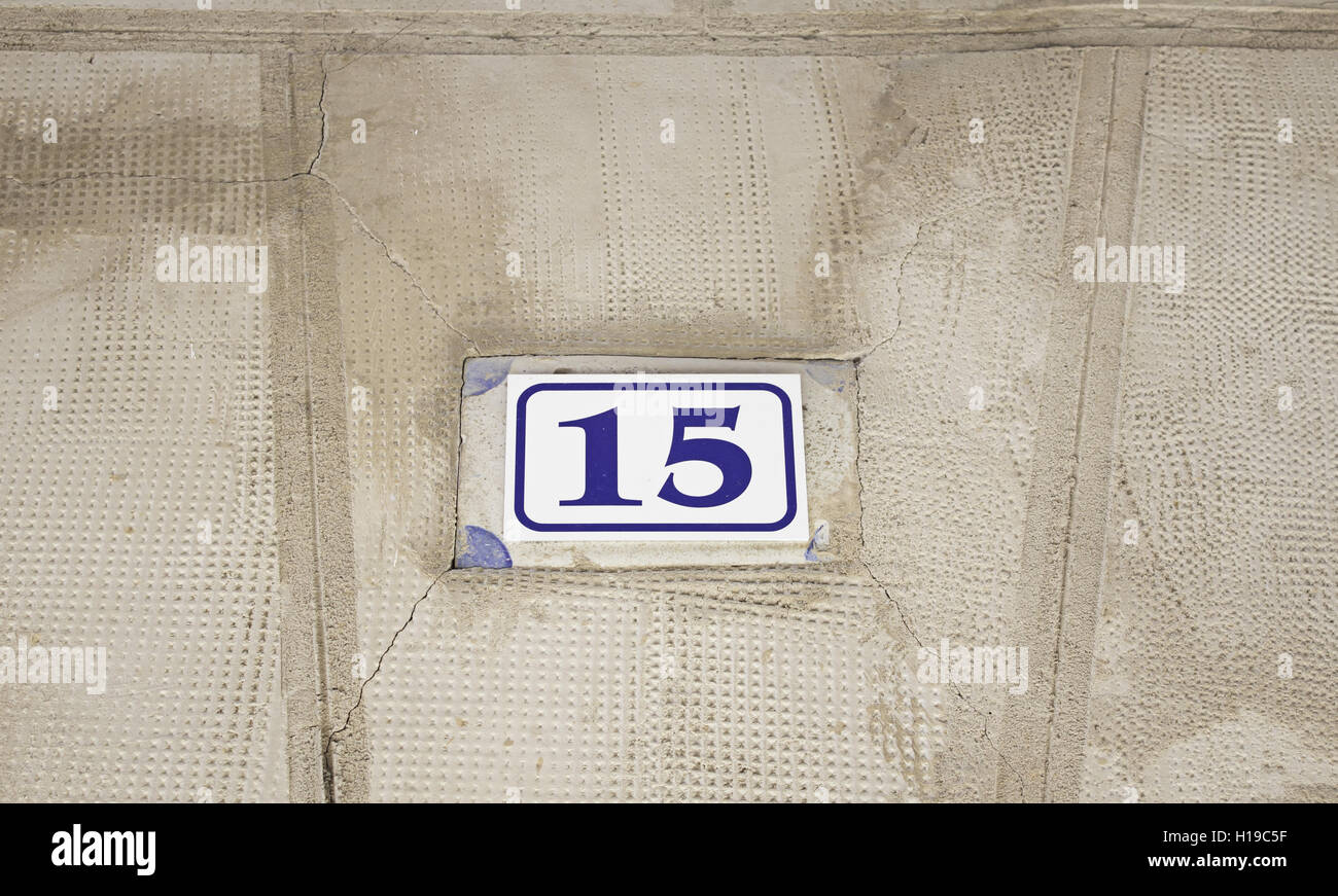 Number fifteen urban building construction Stock Photo - Alamy