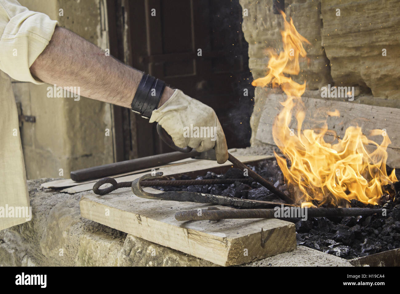 Coal fire blacksmith forge hi-res stock photography and images - Alamy