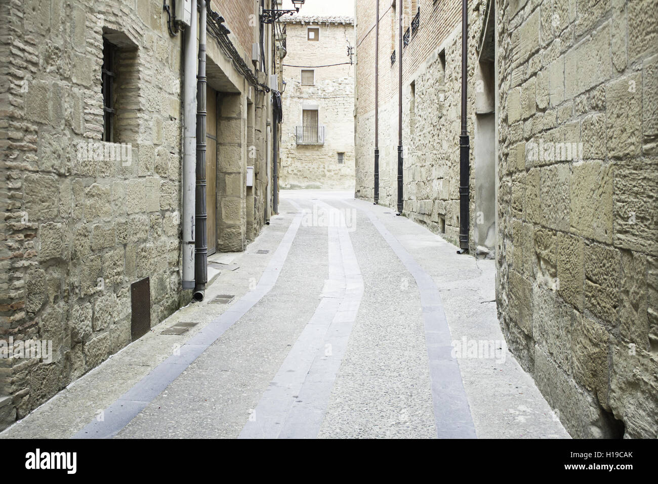 Narrow pedestrian step street hi-res stock photography and images - Alamy