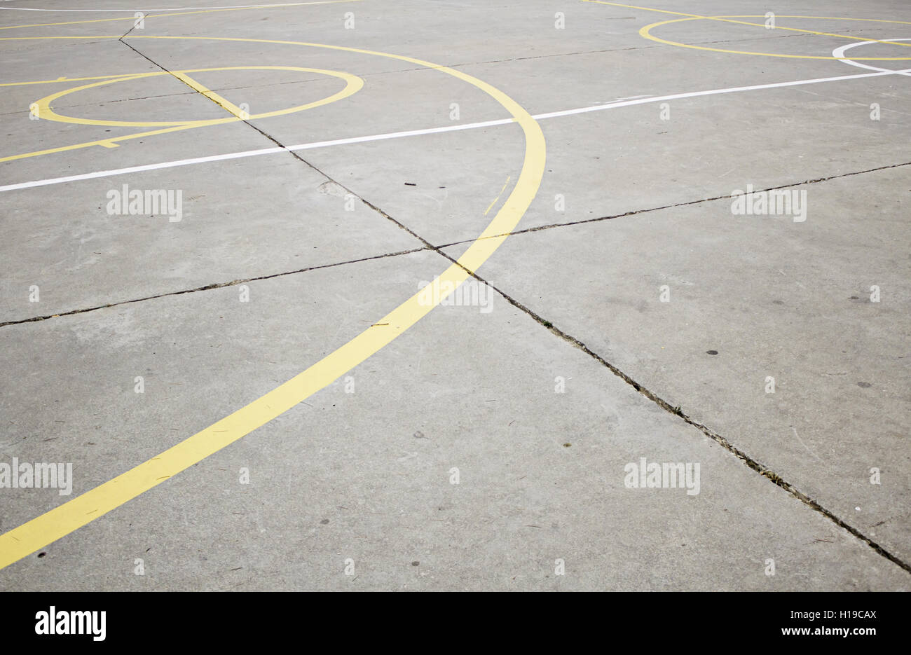 Basketball court floor hi-res stock photography and images - Alamy