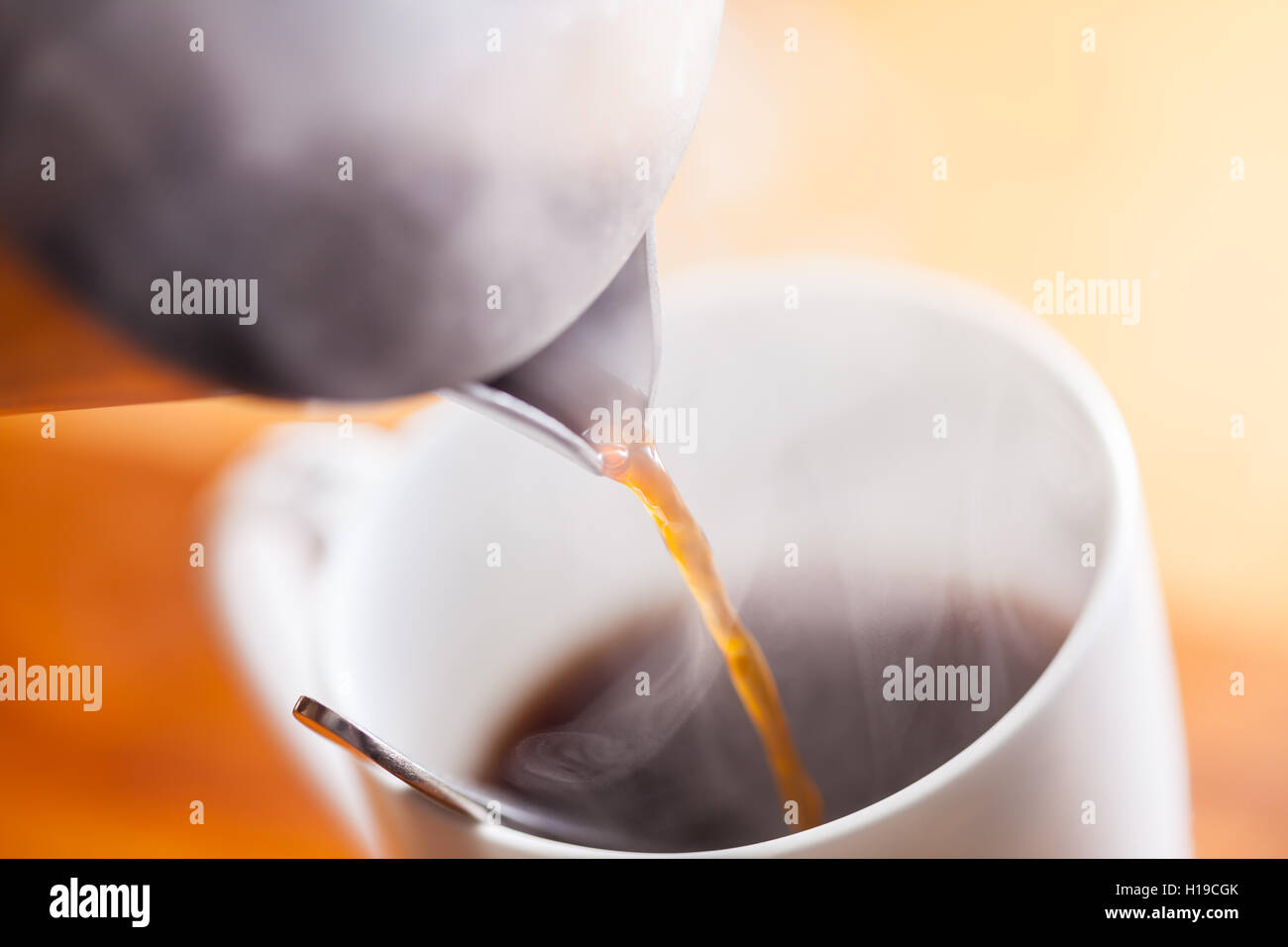 Pouring coffee cafetière hi-res stock photography and images - Alamy