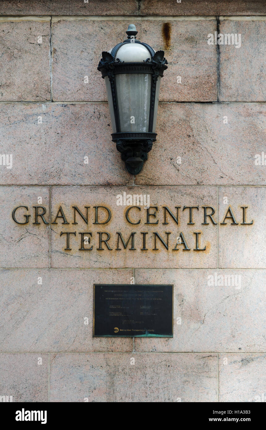 The Grand Central Terminal sign on the outside of the train station in ...