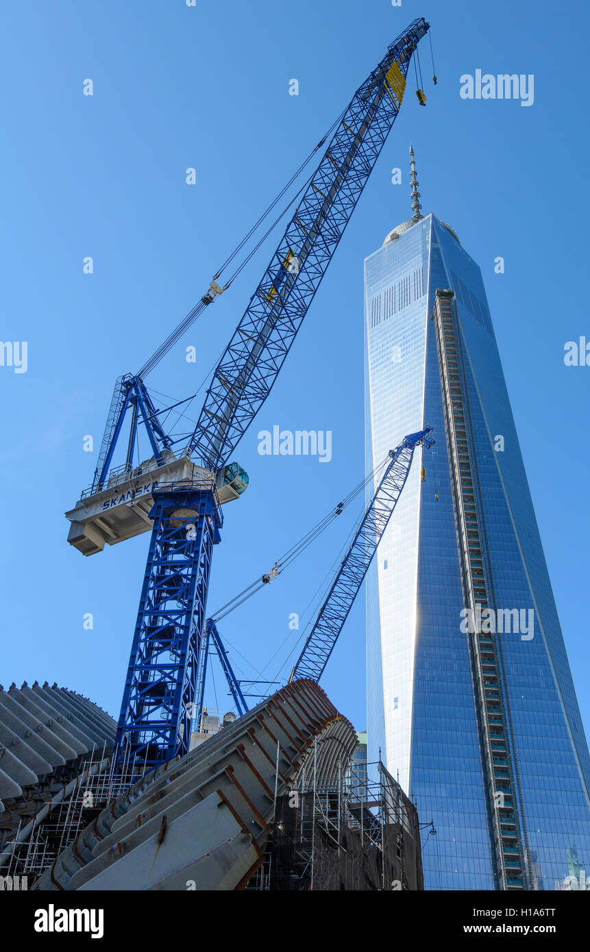 New work trade center construction hi-res stock photography and images ...