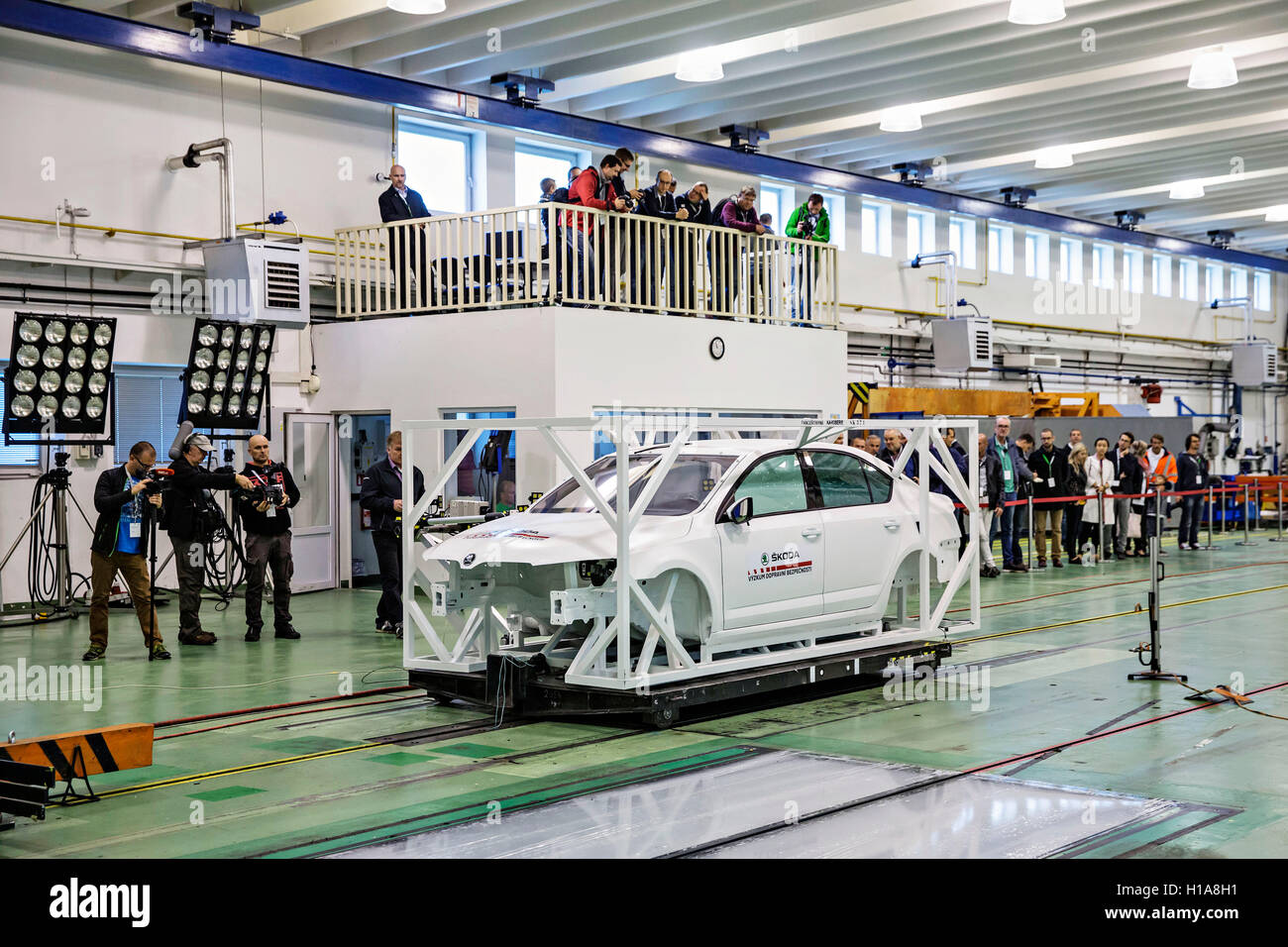 Skoda Auto, sled test, crash test dummy Oscar, seat belts usage, safety ...