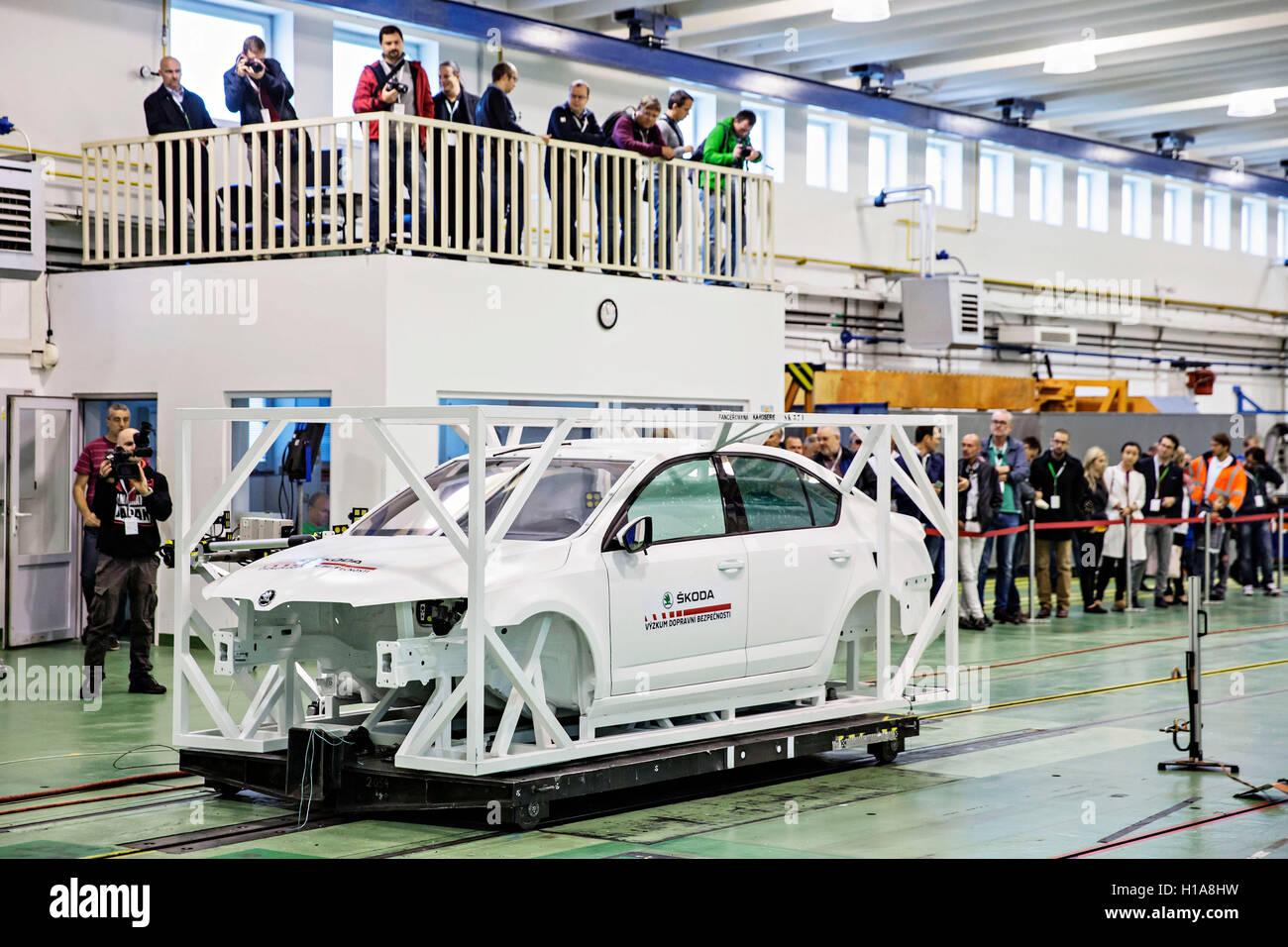 Skoda Auto, sled test, crash test dummy Oscar, seat belts usage, safety ...