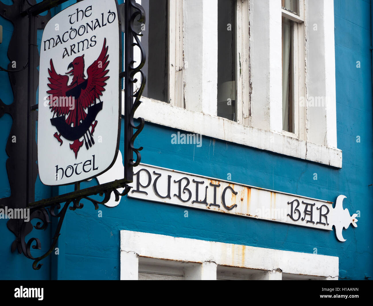 Tobermory isle of mull pub hi-res stock photography and images - Alamy Tobermory isle of mull pub hi-res stock photography and images - Alamy