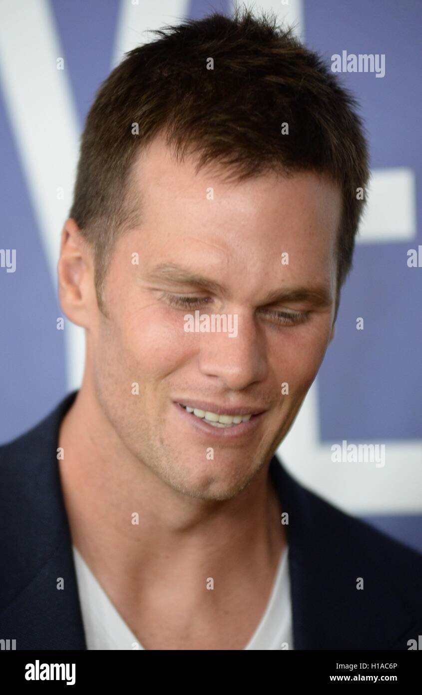 Tom brady 2016 hi-res stock photography and images - Alamy