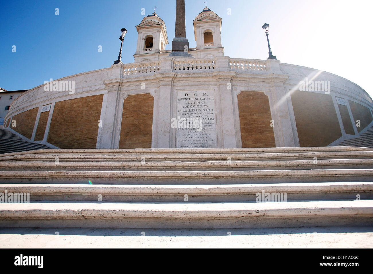Spanish restoration hi-res stock photography and images - Alamy