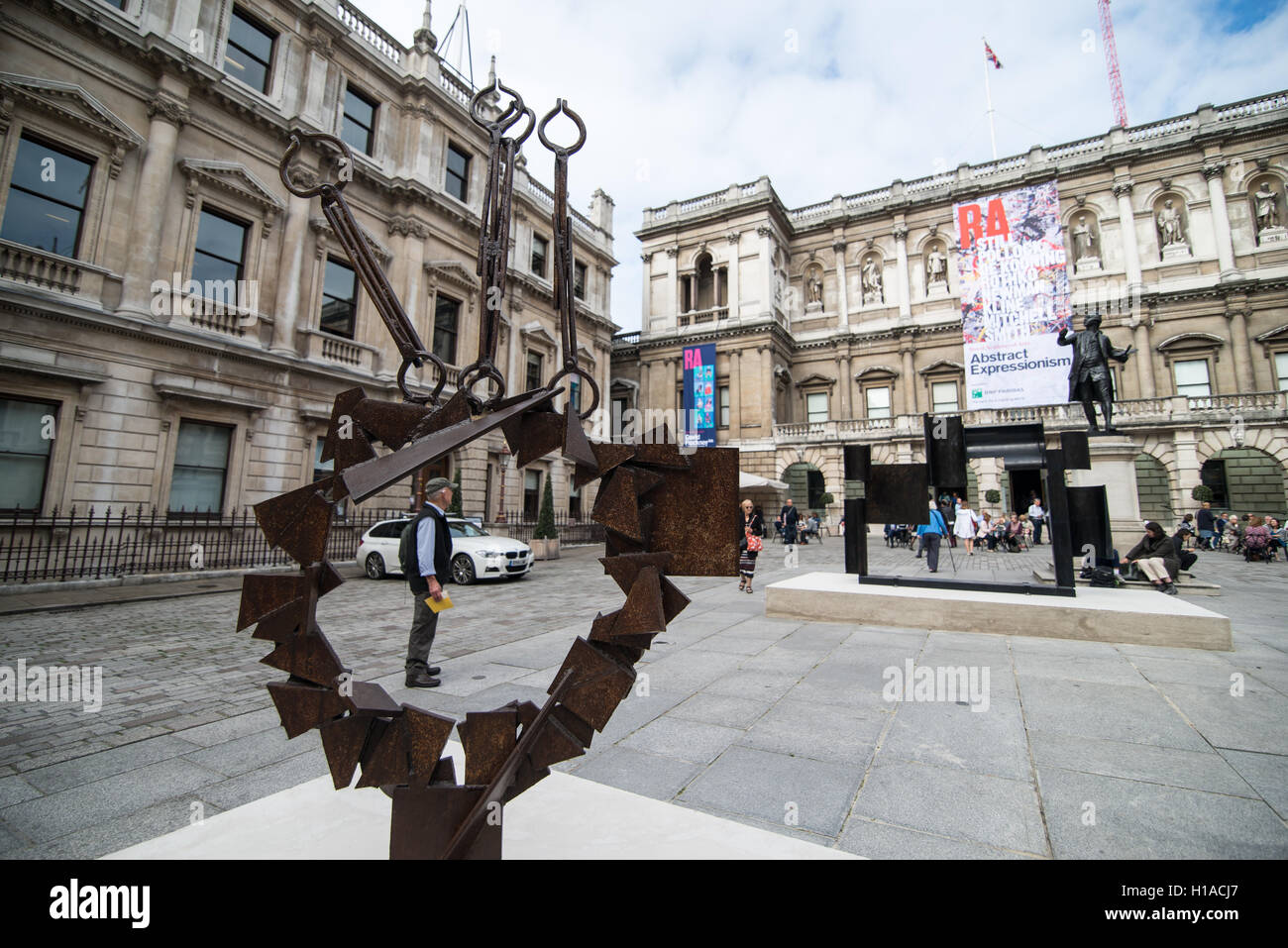 London, UK. 22nd Sep, 2016. Abrtract Expressionism, sculptures by ...