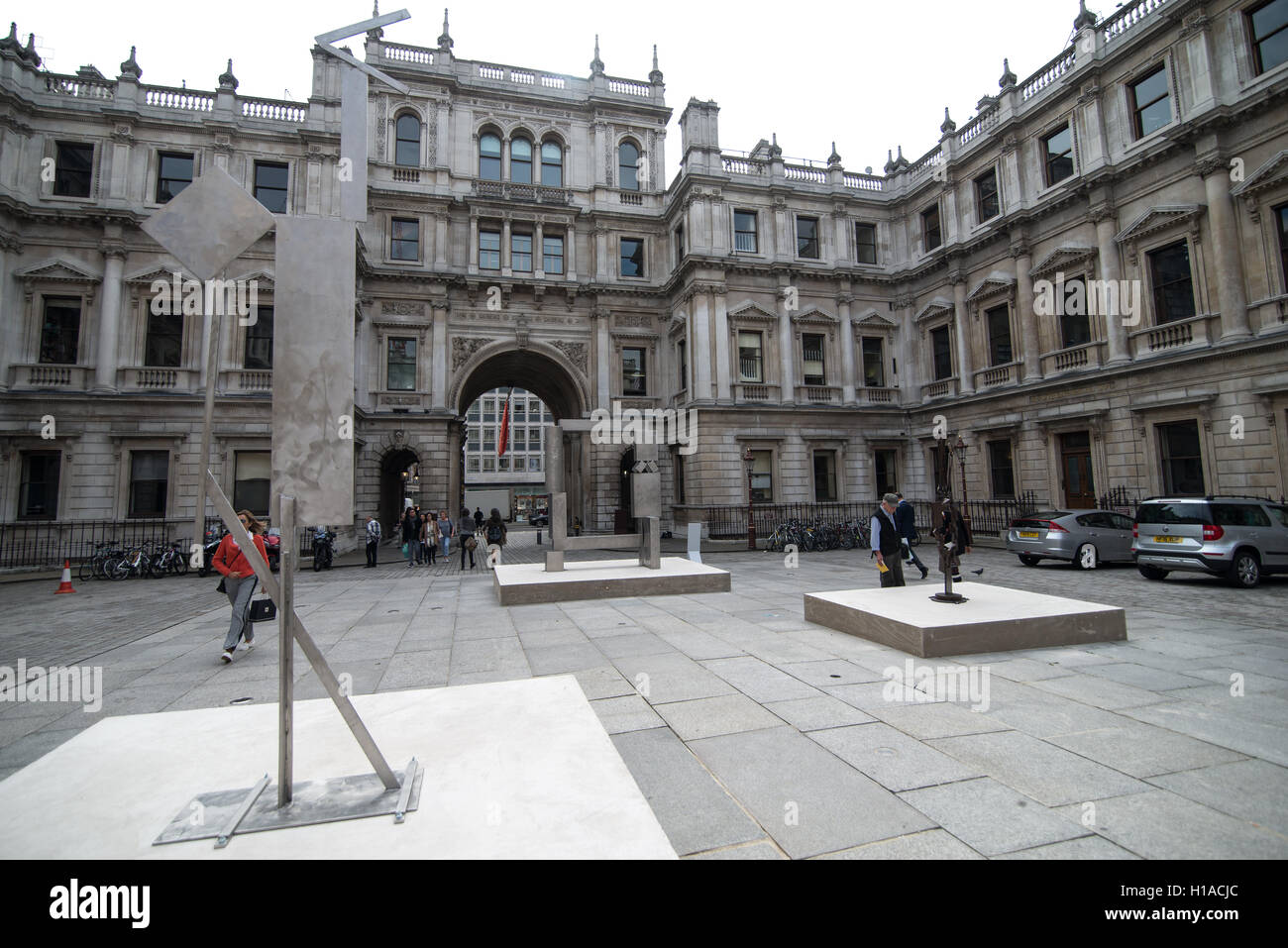 London, UK. 22nd Sep, 2016. Abrtract Expressionism, sculptures by ...