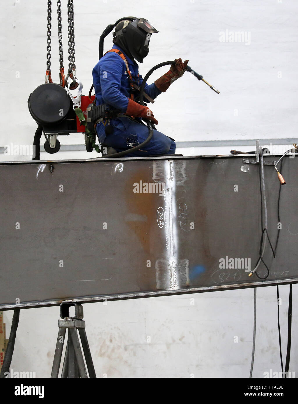 Offshore rigger hi-res stock photography and images - Alamy