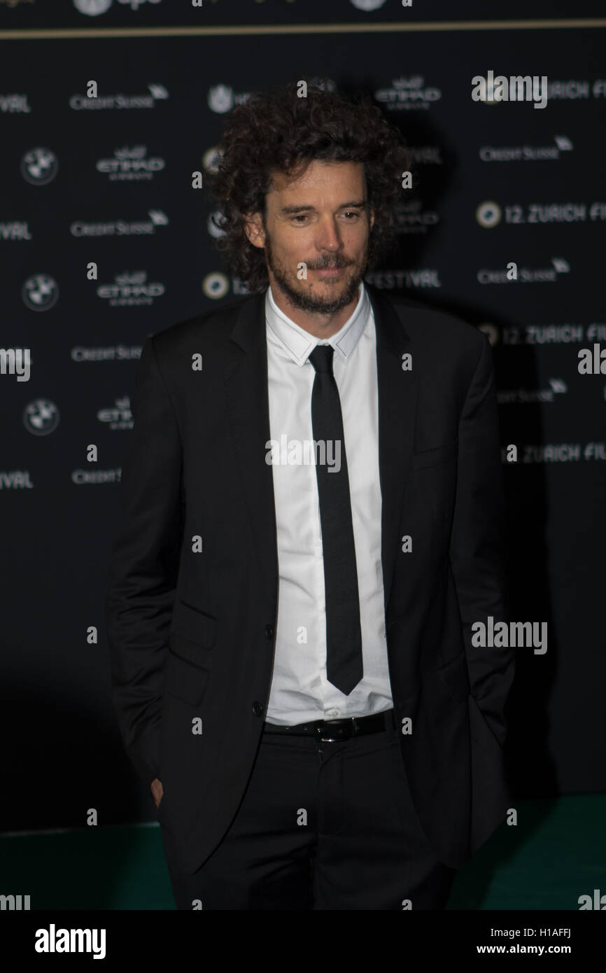 Garth davis lion premiere hi-res stock photography and images - Alamy