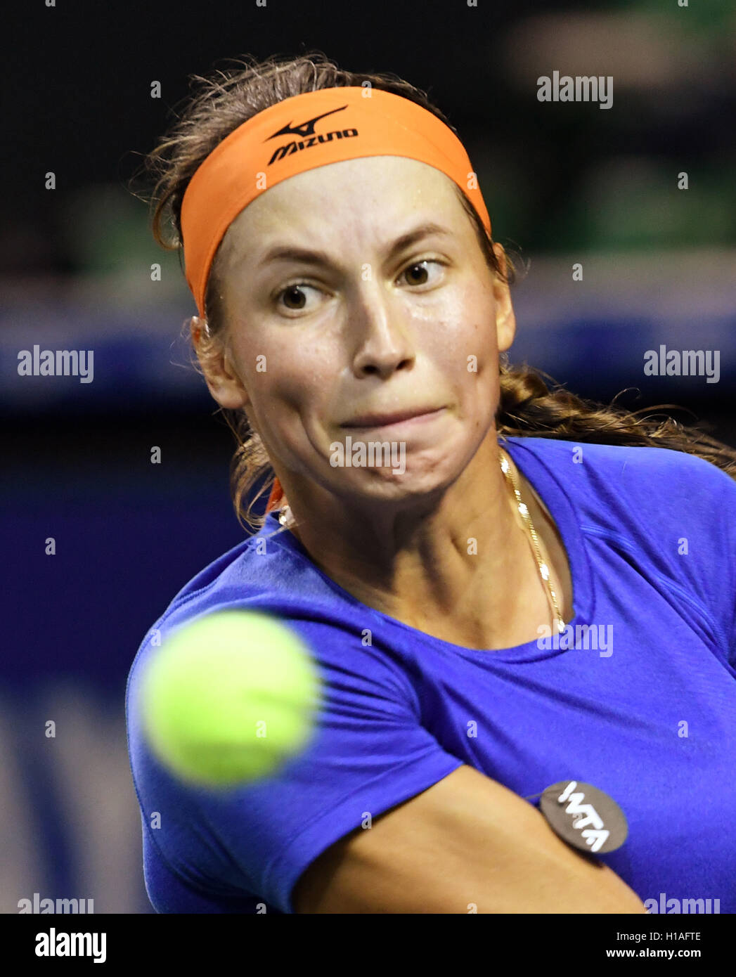 Yulia putintseva tennis in kazakhstan hi-res stock photography and ...