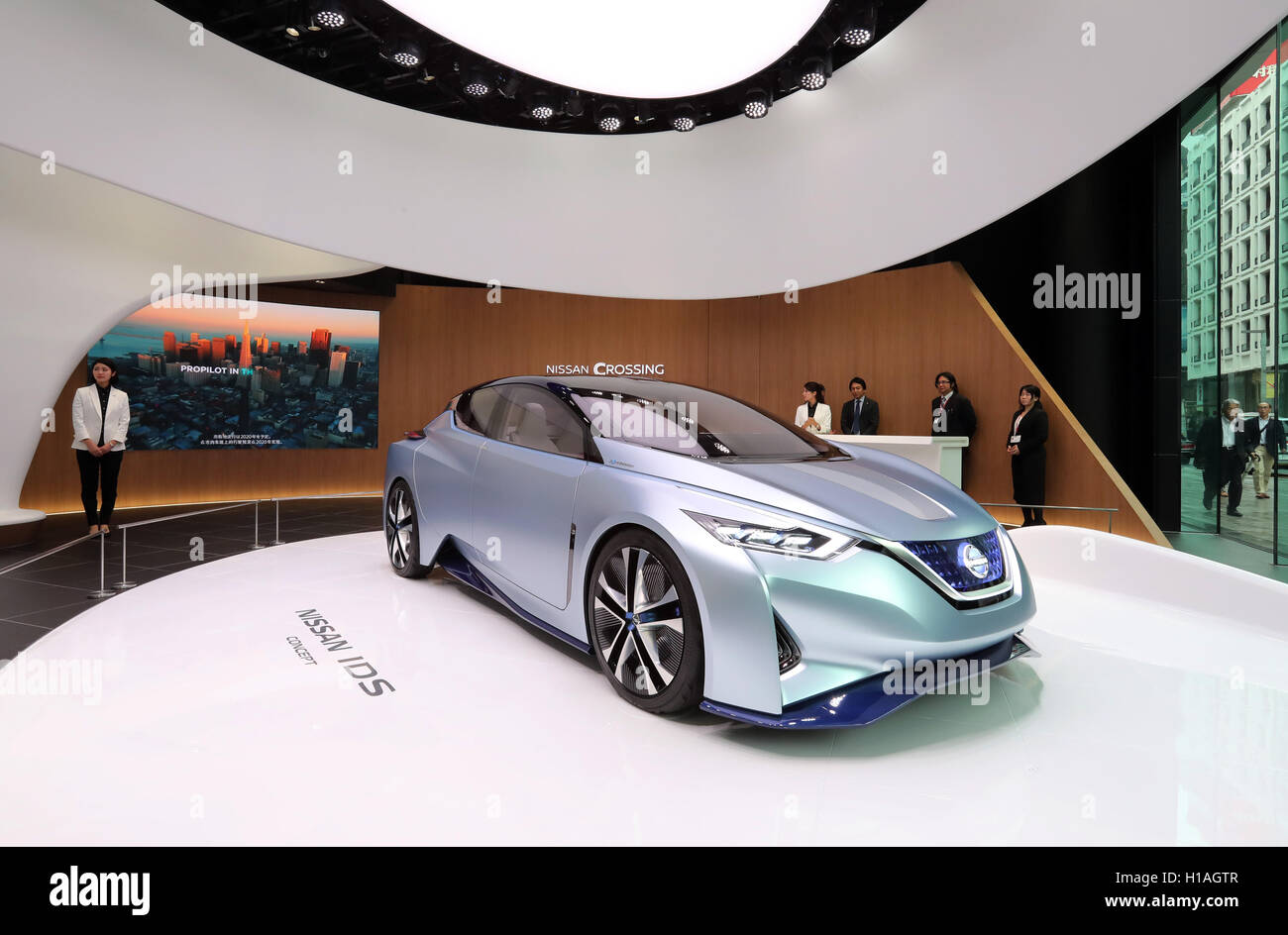 Tokyo, Japan. 23rd Sep, 2016. Japan's automobile giant Nissan displays ...