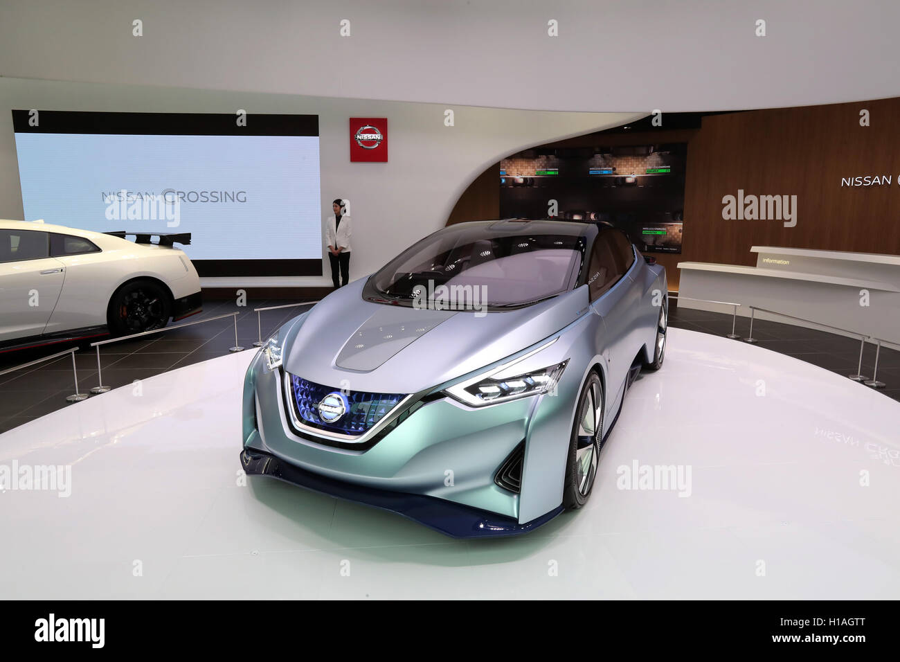 Tokyo, Japan. 23rd Sep, 2016. Japan's automobile giant Nissan displays ...