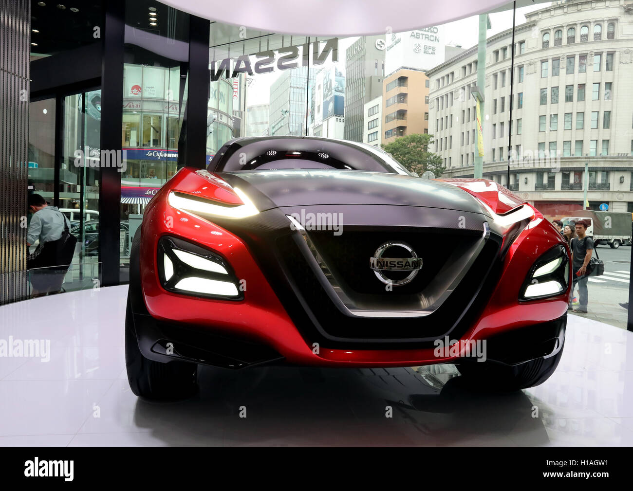 Tokyo, Japan. 23rd Sep, 2016. Japan's automobile giant Nissan displays ...