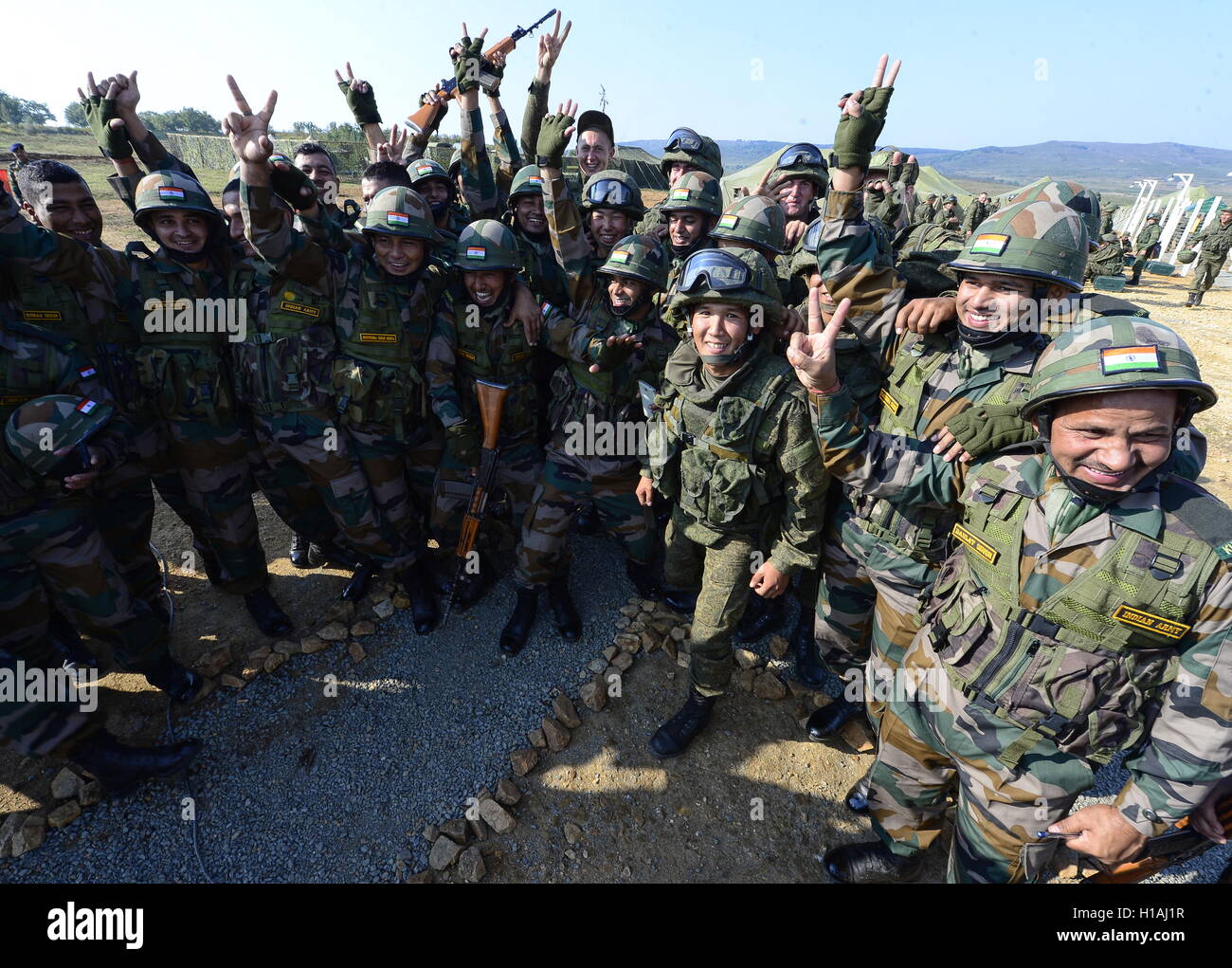 Indian Army Soldiers Stock Photos & Indian Army Soldiers Stock Images ...