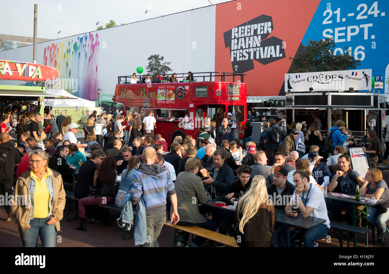People visit the Reeperbahn Festival in Hamburg, Germany, 22 September ...