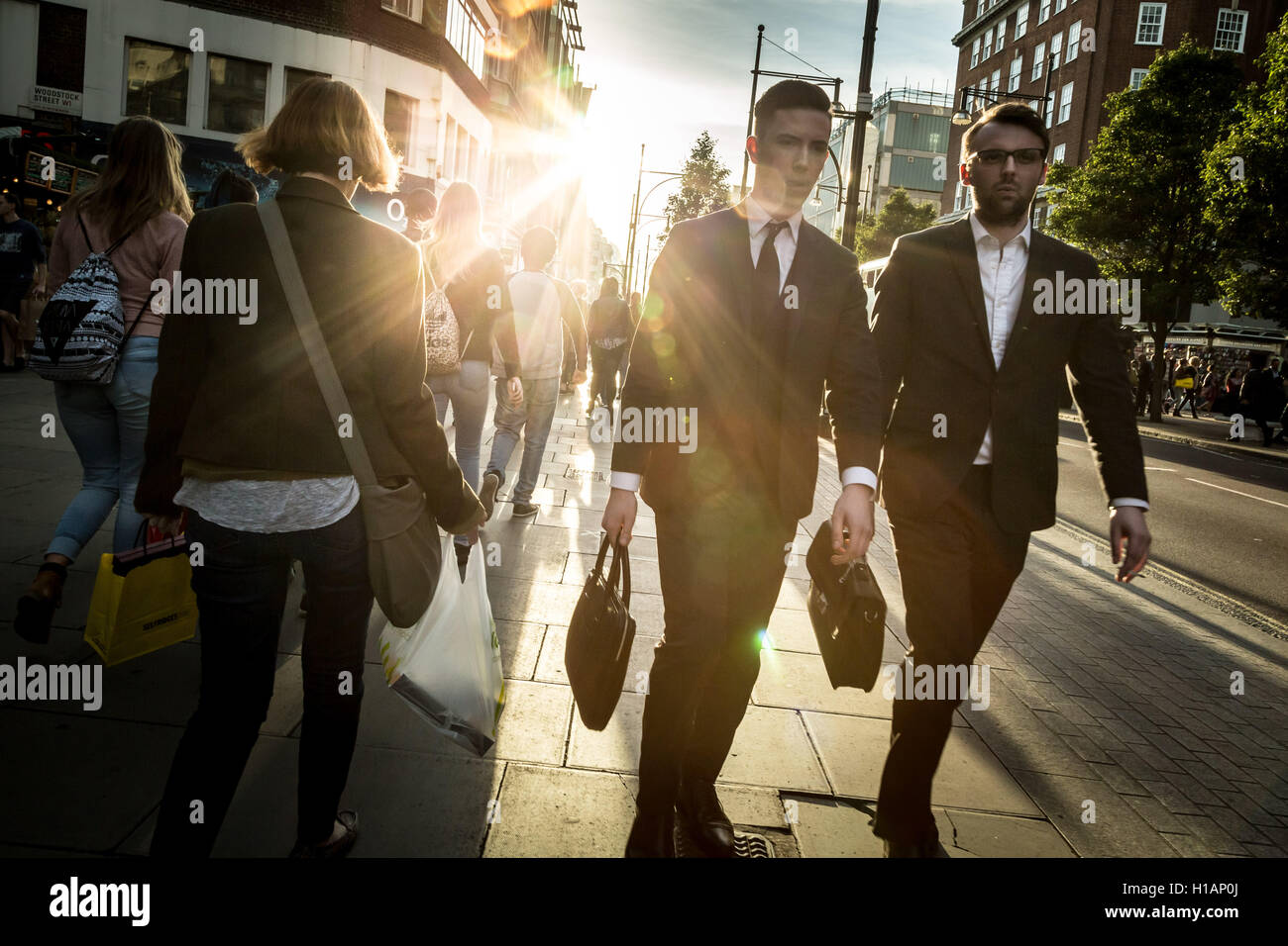 London corporate rush hour hi-res stock photography and images - Alamy