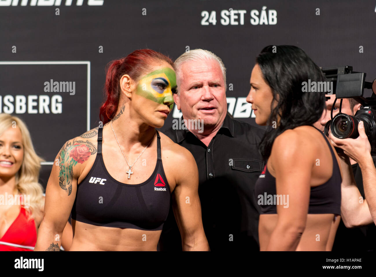 Cris cyborg hi-res stock photography and images - Alamy